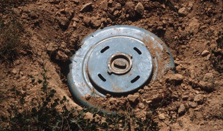 Déjà Vu: International Landmine Law and the New U.S. Landmine Policy ...