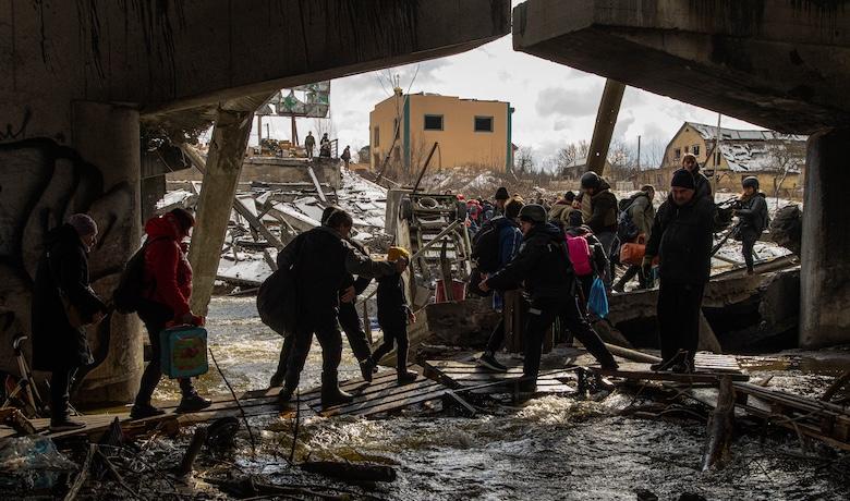 In Honor of Yoram Dinstein – Civilian Evacuations and the Law of Armed ...